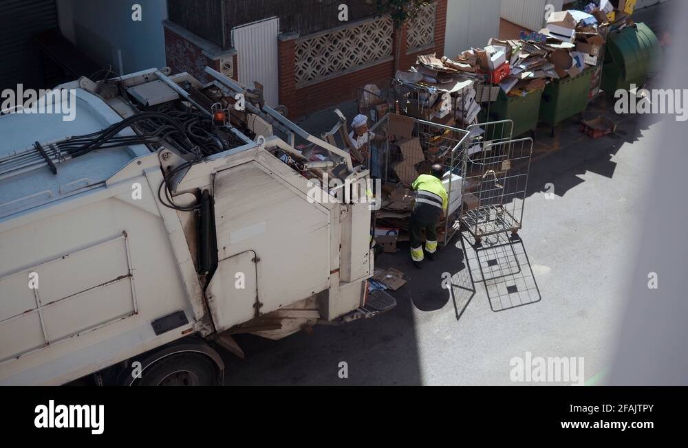 Loading carton Stock Videos & Footage - HD and 4K Video Clips - Alamy