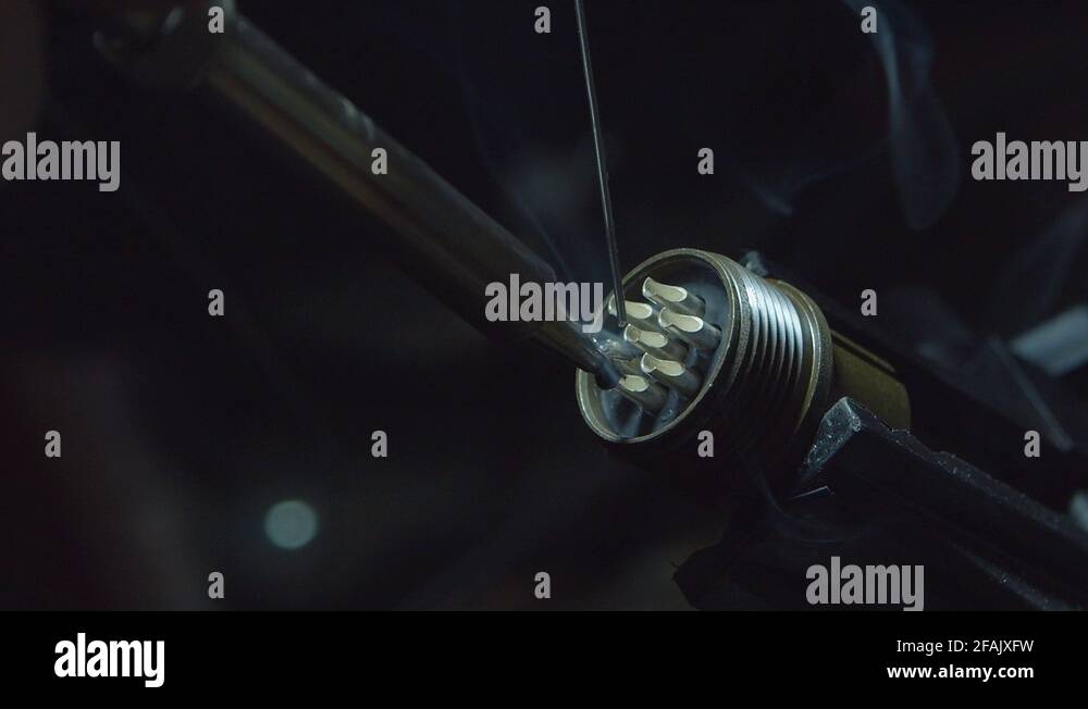 Plug connection Stock Videos & Footage - HD and 4K Video Clips - Alamy