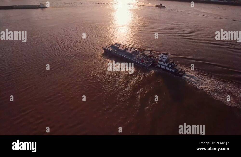 Pusher craft Stock Videos & Footage - HD and 4K Video Clips - Alamy