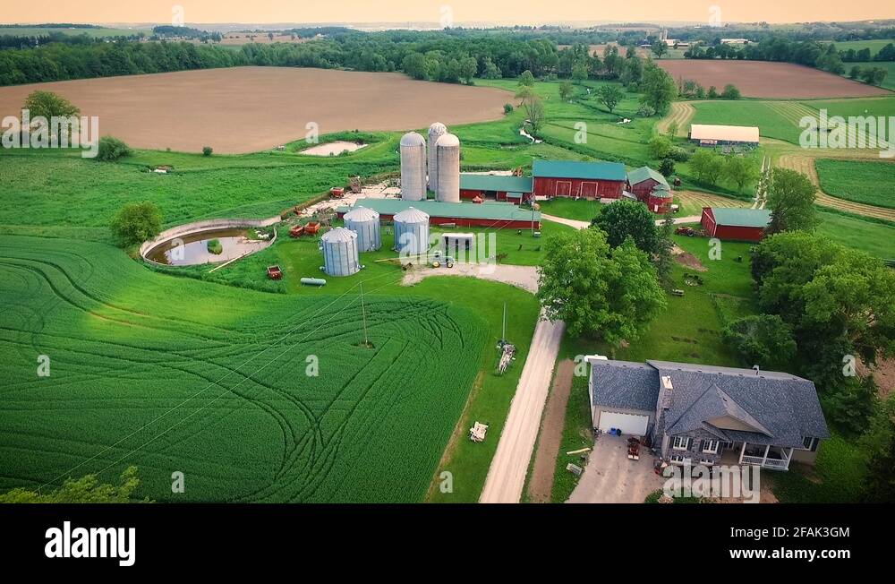 Red barn farm silo Stock Videos & Footage - HD and 4K Video Clips - Alamy
