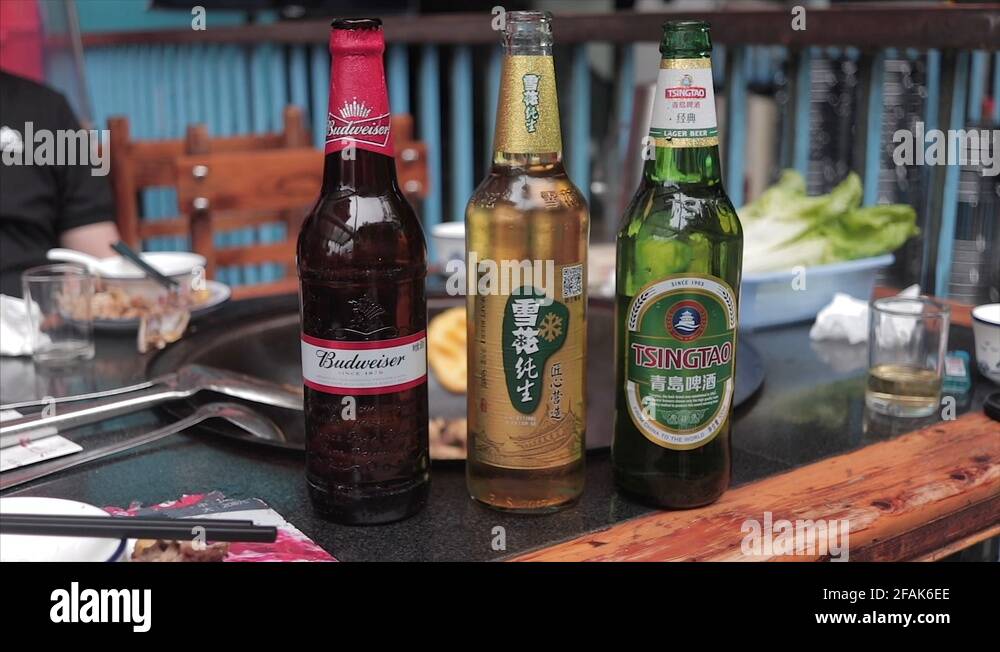 Number 3 restaurant Stock Videos & Footage - HD and 4K Video Clips - Alamy