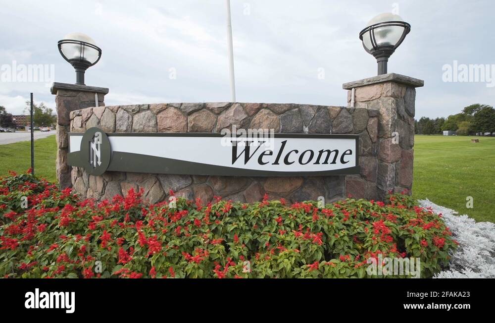 Golf welcome sign Stock Videos & Footage - HD and 4K Video Clips - Alamy