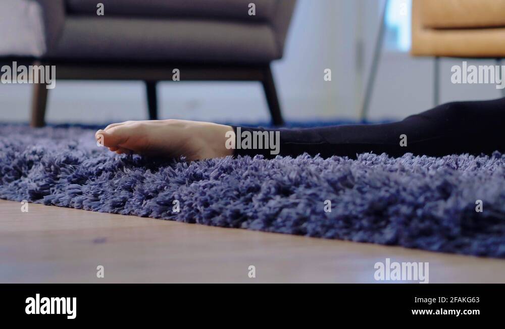 Touch your toes Stock Videos & Footage - HD and 4K Video Clips - Alamy