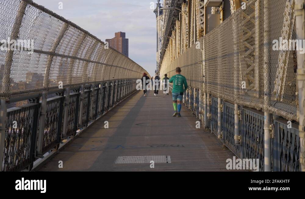 Manhattan bridge walkway Stock Videos & Footage - HD and 4K Video Clips ...