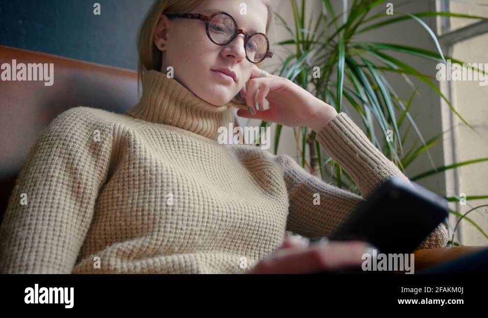 Geek mobile phone Stock Videos & Footage - HD and 4K Video Clips - Alamy