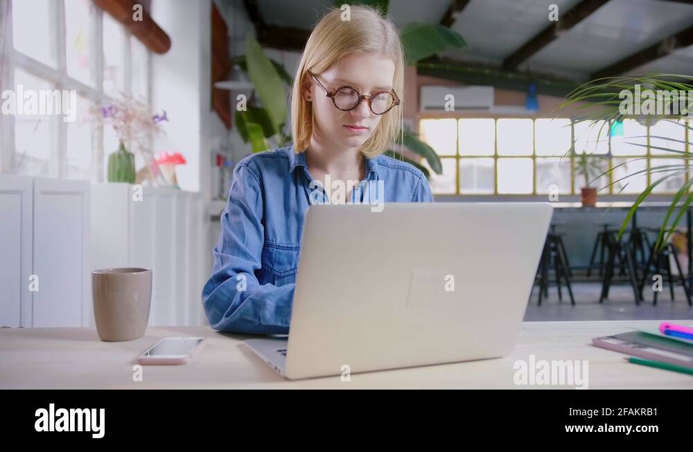 Geek girl student Stock Videos & Footage - HD and 4K Video Clips - Alamy