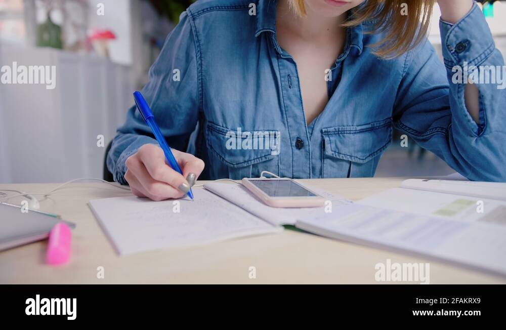 Data table student Stock Videos & Footage - HD and 4K Video Clips - Alamy