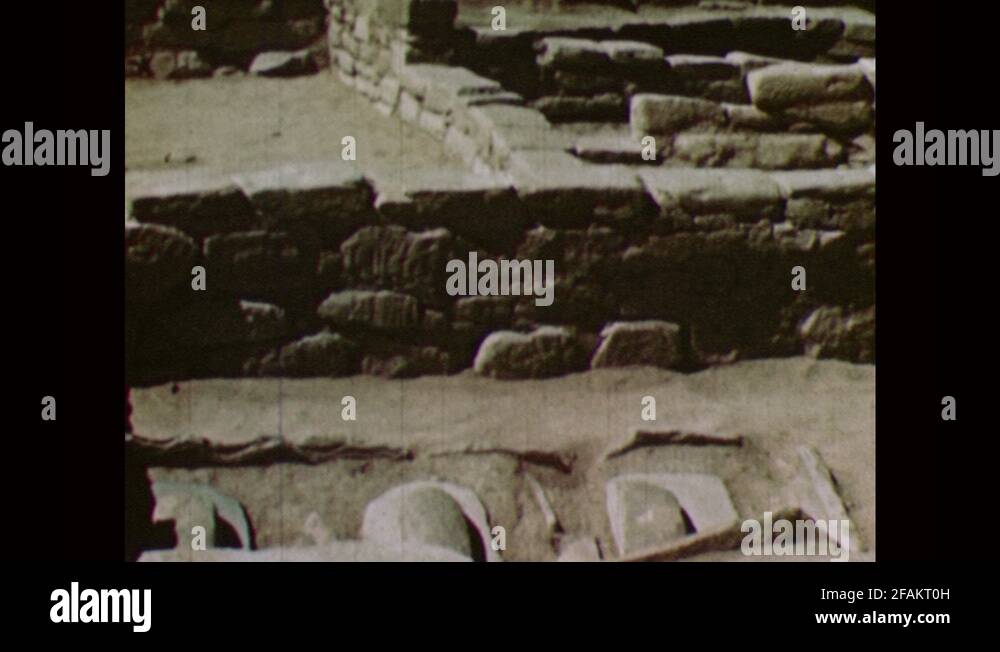 Corn grinding stone Stock Videos & Footage - HD and 4K Video Clips - Alamy