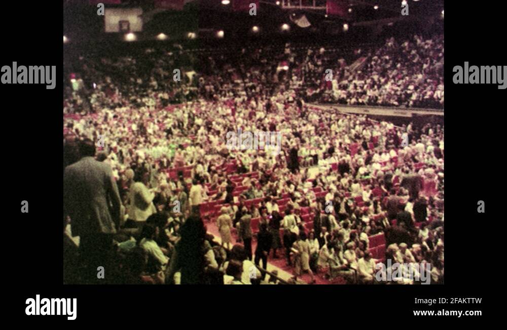 Auditorium people Stock Videos & Footage - HD and 4K Video Clips - Alamy