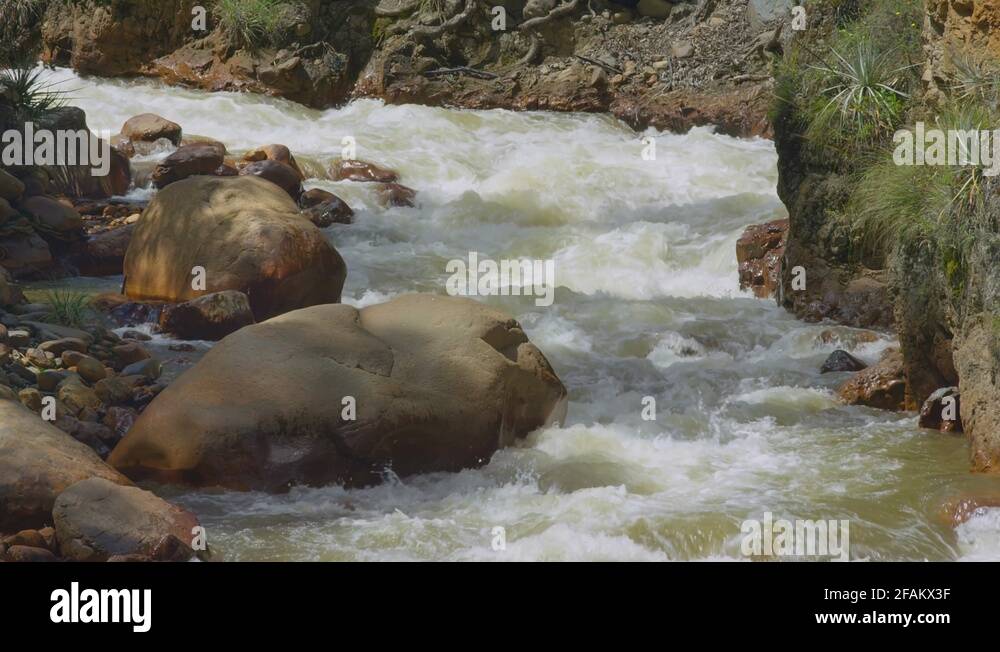 Rio de peru Stock Videos & Footage - HD and 4K Video Clips - Alamy