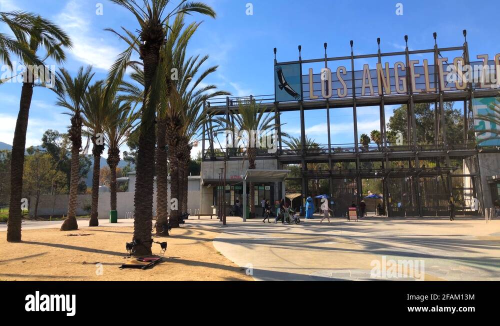 Pan from left to right of the entrance to Los Angeles Zoo Stock Video ...