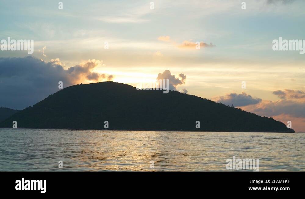 Koh tean island Stock Videos & Footage - HD and 4K Video Clips - Alamy