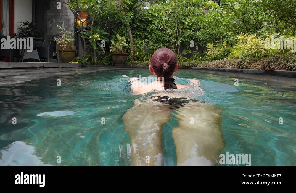 Young girl bali Stock Videos & Footage - HD and 4K Video Clips - Alamy