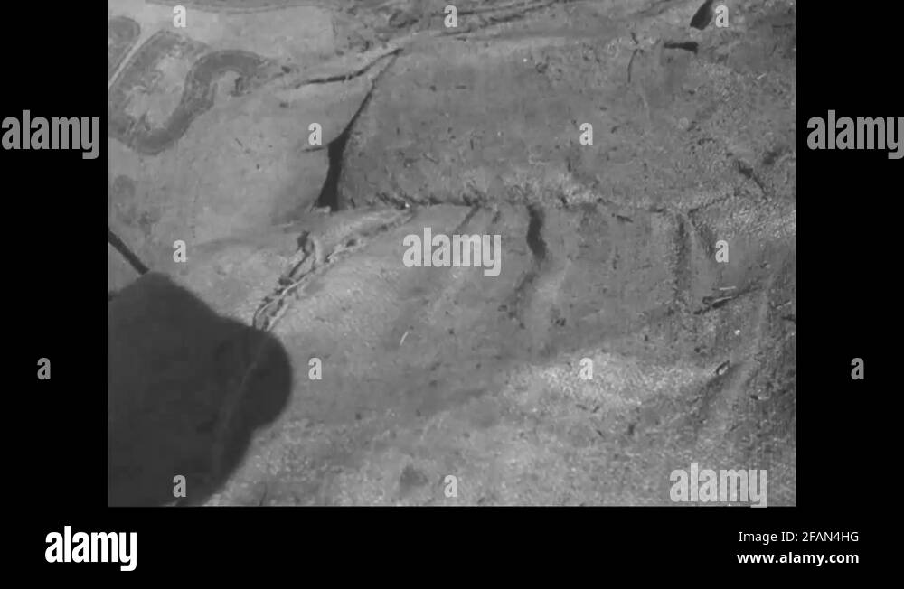 Ww2 sandbag sandbags Stock Videos & Footage - HD and 4K Video Clips - Alamy