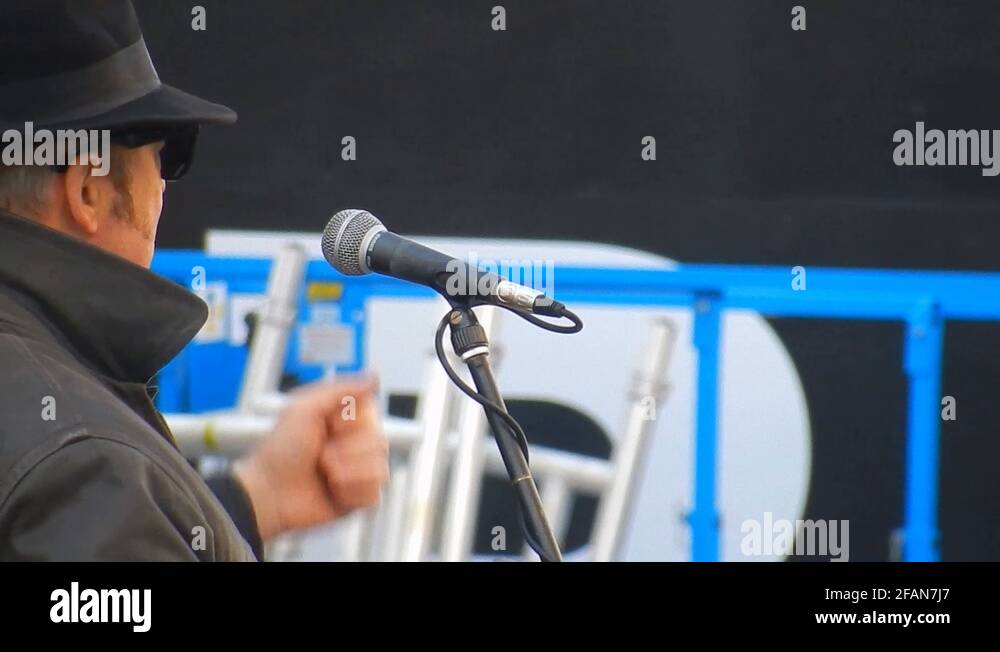 Liverpool singer Stock Videos & Footage - HD and 4K Video Clips - Alamy