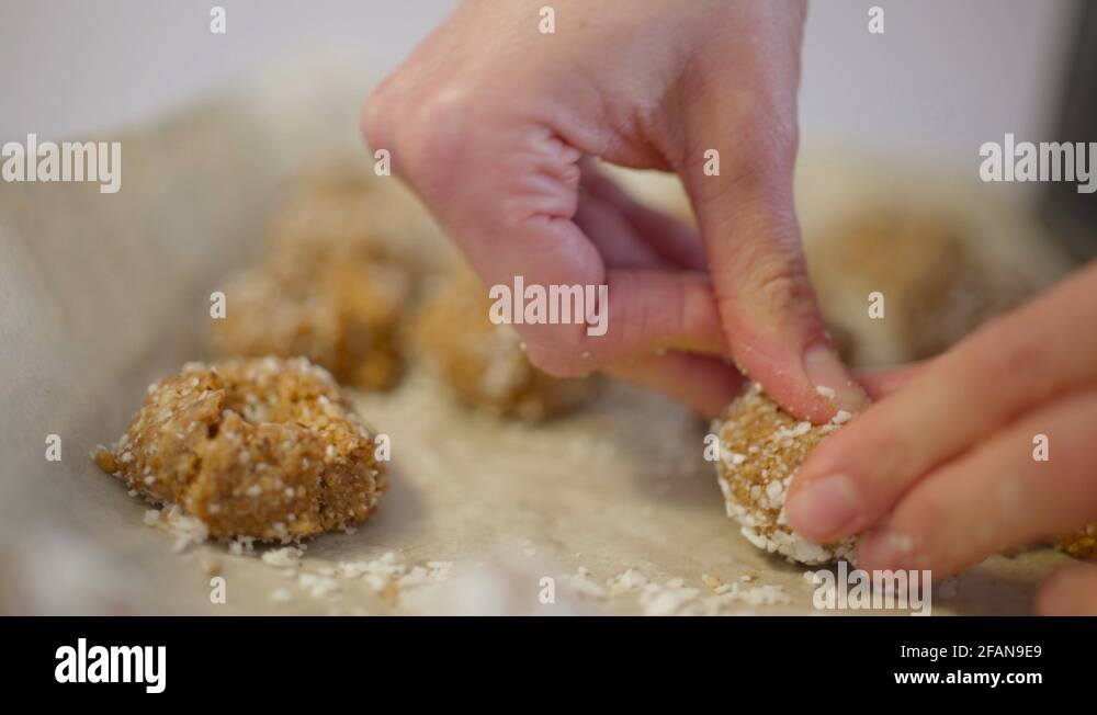 Hand pushing down Stock Videos & Footage - HD and 4K Video Clips - Alamy