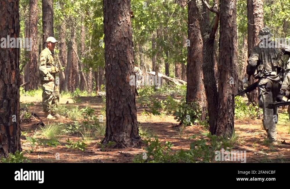 Footage of US Army soldiers during their special forces training - 2018 ...