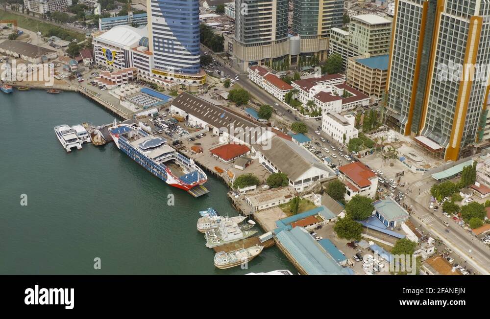 Pier facilities Stock Videos & Footage - HD and 4K Video Clips - Alamy