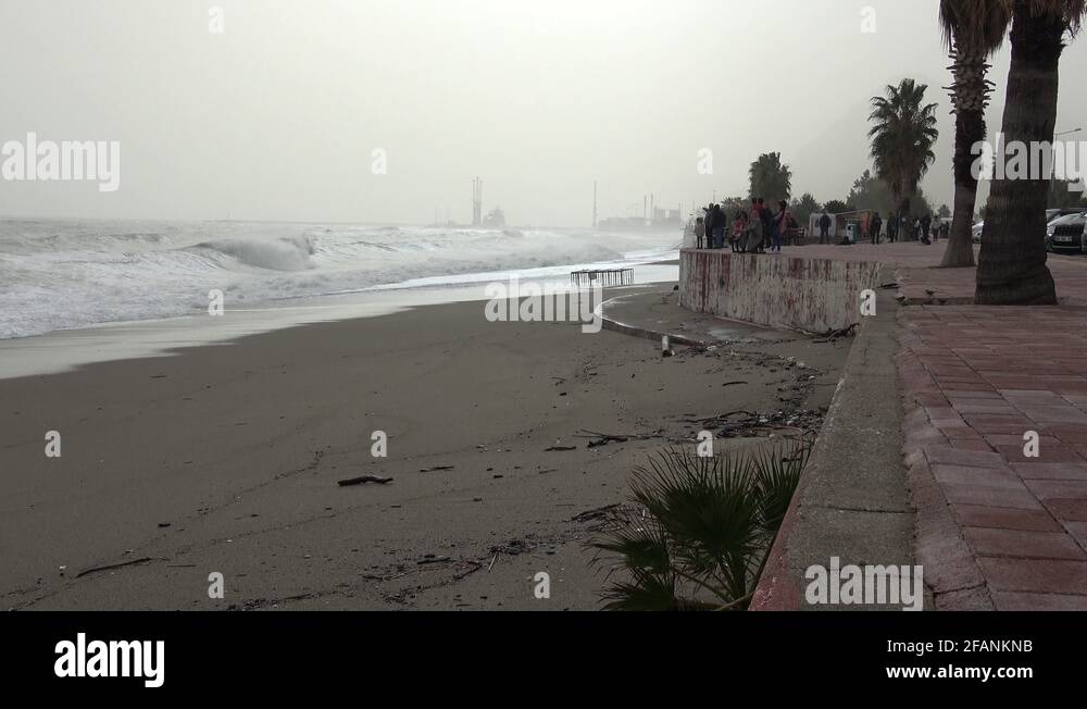 Collapsing beach Stock Videos & Footage - HD and 4K Video Clips - Alamy
