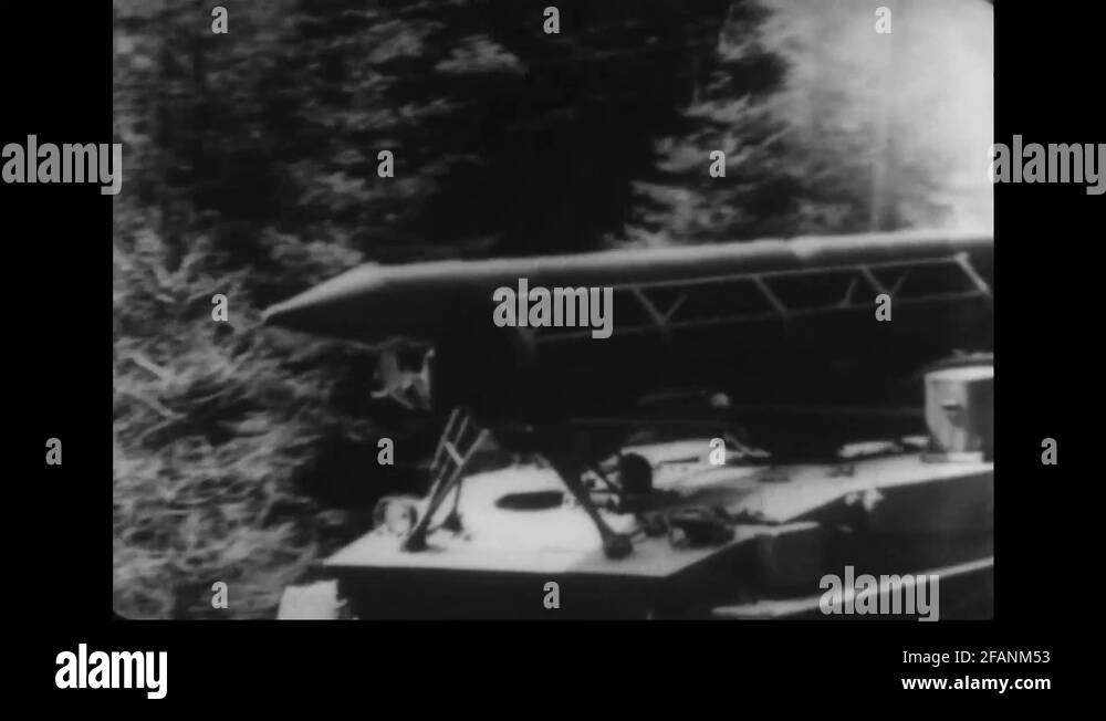 Fire missile Stock Videos & Footage - HD and 4K Video Clips - Alamy