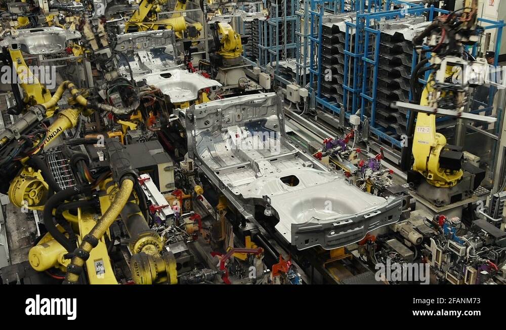 Car building robots Stock Videos & Footage - HD and 4K Video Clips - Alamy