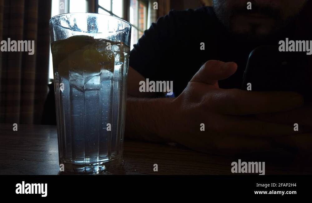 Fizzy drink glass Stock Videos & Footage - HD and 4K Video Clips - Alamy