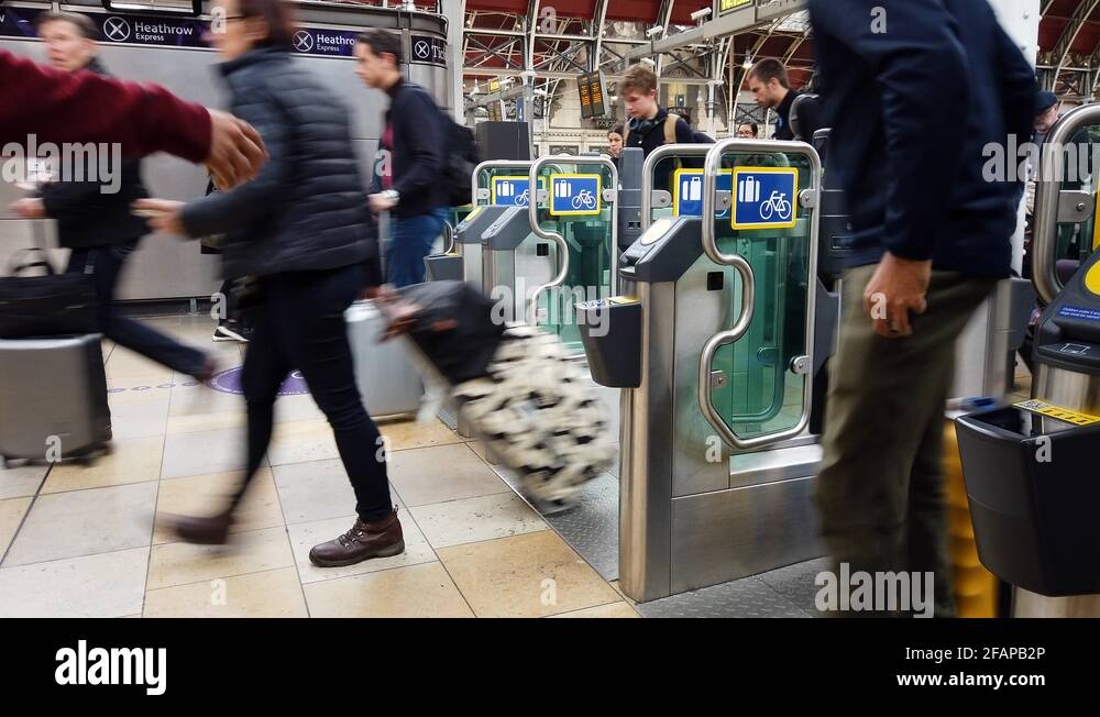 Passengers arrive london Stock Videos & Footage - HD and 4K Video Clips ...