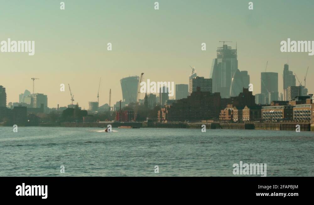 Speedboat thames Stock Videos & Footage - HD and 4K Video Clips - Alamy
