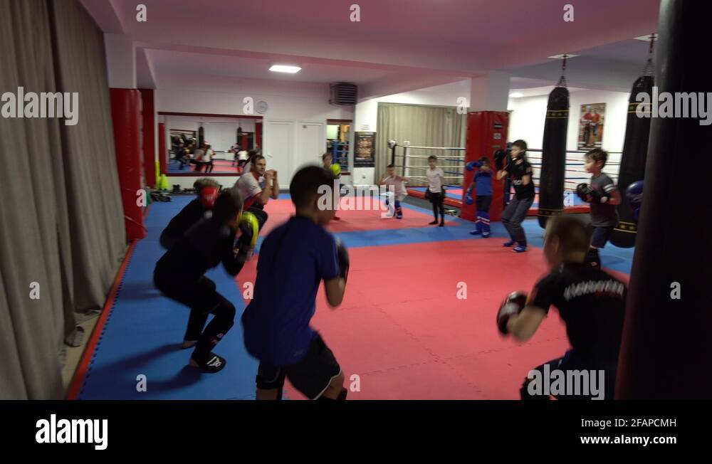Thai box class Stock Videos & Footage - HD and 4K Video Clips - Alamy