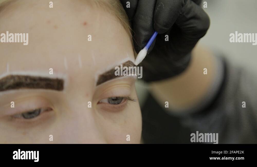 Makeup artist makes eyebrow staining with natural dyes, toning with ...