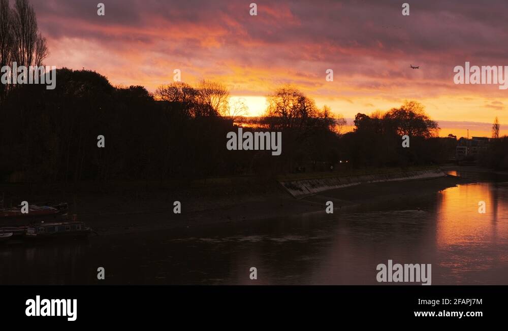 River landscape uk Stock Videos & Footage - HD and 4K Video Clips - Alamy