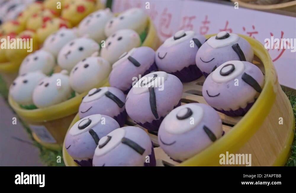 Cute takoyaki Stock Videos & Footage - HD and 4K Video Clips - Alamy