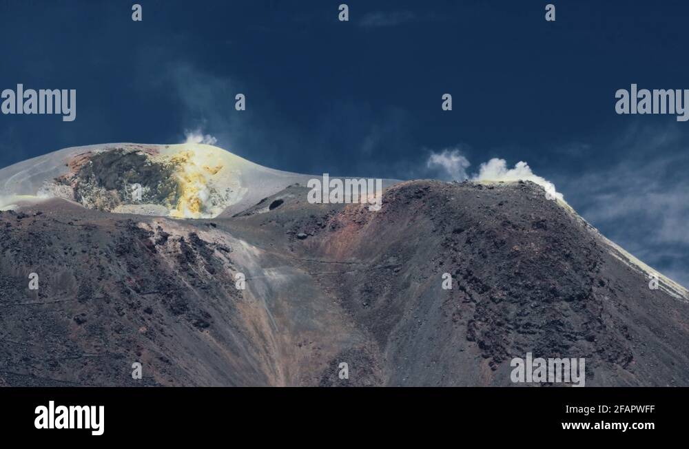 Volcano heat waves Stock Videos & Footage - HD and 4K Video Clips - Alamy