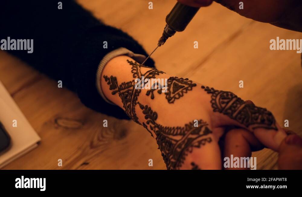 Henna Make Up Africa Stock Videos Footage HD And 4K Video Clips Alamy henna-make-up-africa-stock-videos-footage-hd-and-4k-video-clips-alamy