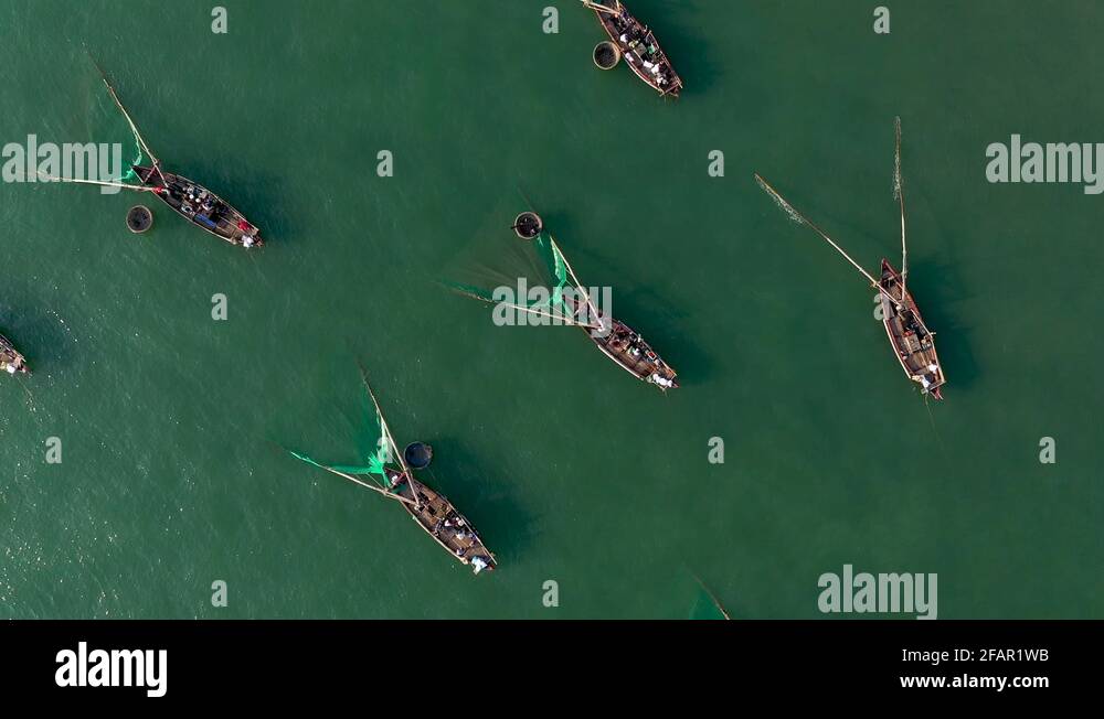 Conical boats Stock Videos & Footage - HD and 4K Video Clips - Alamy