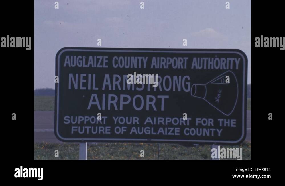 County sign board Stock Videos & Footage - HD and 4K Video Clips - Alamy