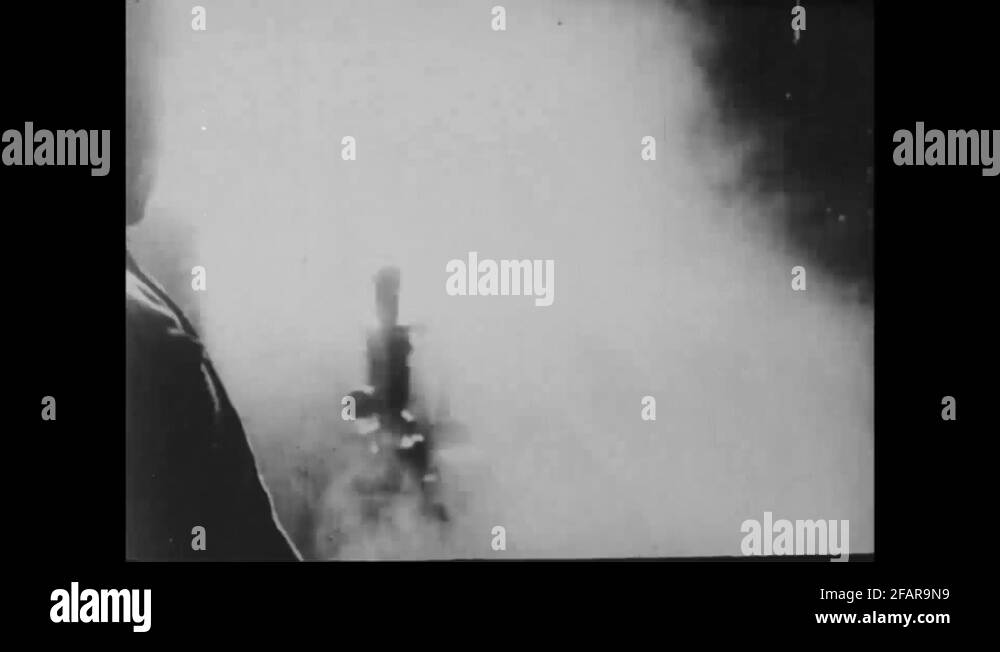 Sign agreement Stock Videos & Footage - HD and 4K Video Clips - Alamy