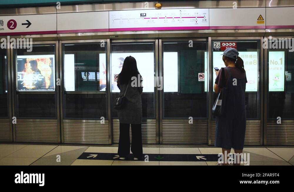 Metro exit and map Stock Videos & Footage - HD and 4K Video Clips - Alamy