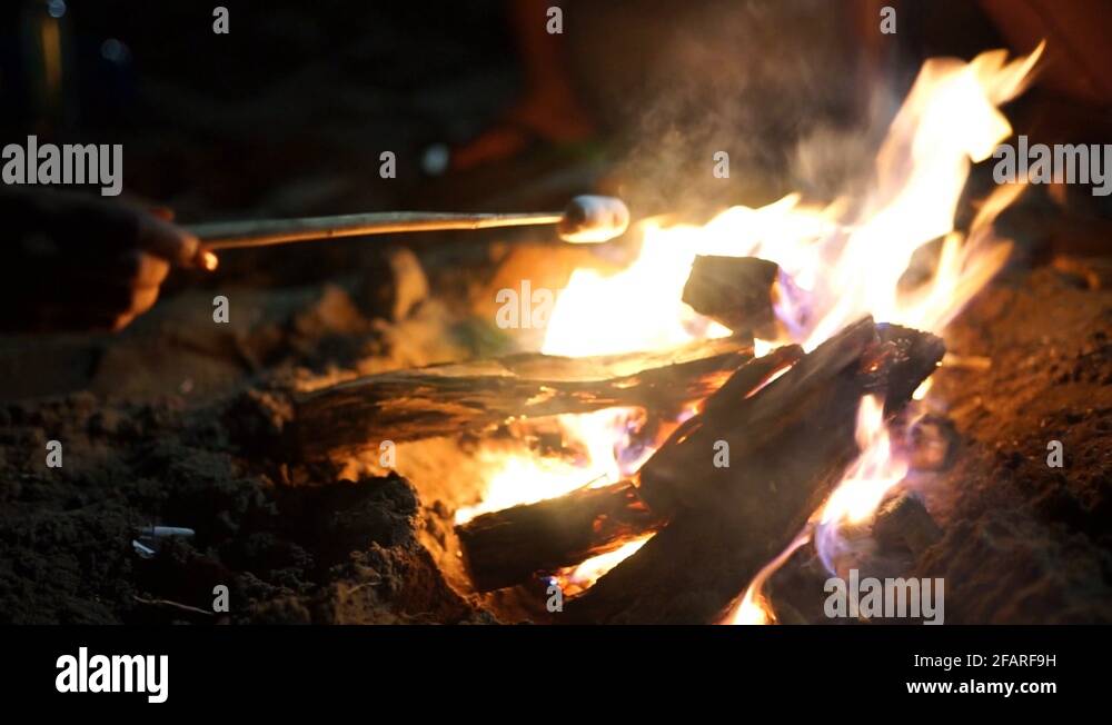 Marshmallow fire Stock Videos & Footage - HD and 4K Video Clips - Alamy