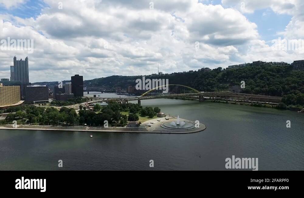 Point park fountain Stock Videos & Footage - HD and 4K Video Clips - Alamy