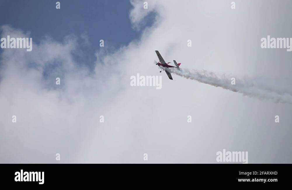 Aerobatics aerobatic display Stock Videos & Footage - HD and 4K Video ...