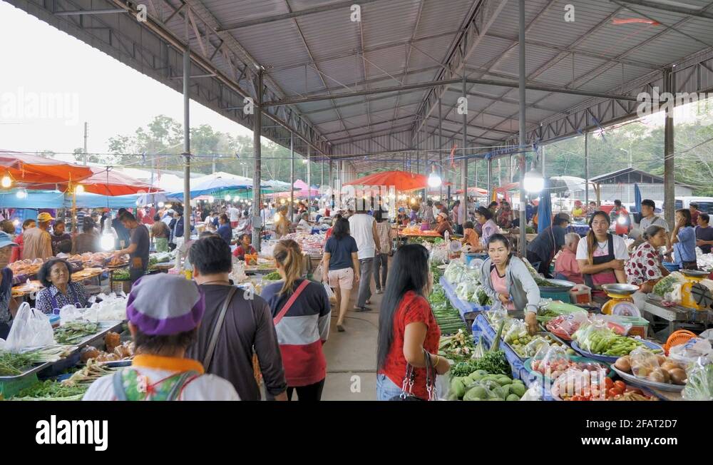 Asian weekend market Stock Videos & Footage - HD and 4K Video Clips - Alamy