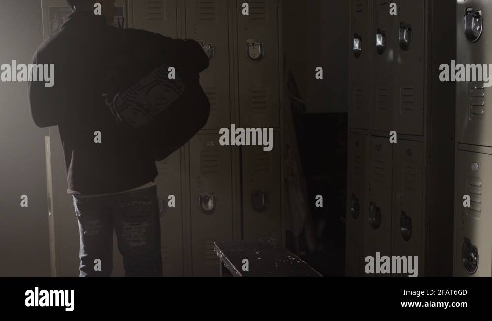 Boxing changing room Stock Videos & Footage - HD and 4K Video Clips - Alamy