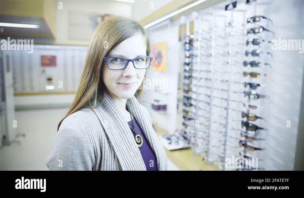 Optometry center Stock Videos & Footage - HD and 4K Video Clips - Alamy