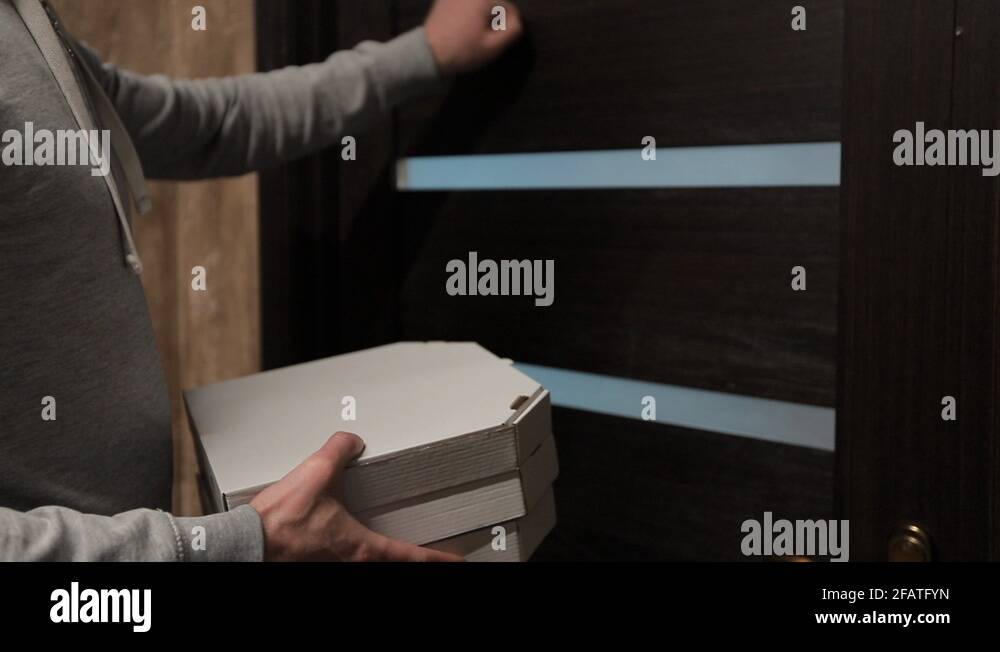 Knocking on door Stock Videos & Footage - HD and 4K Video Clips - Alamy