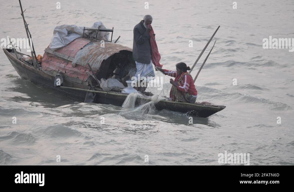 Fishing asia boat worker Stock Videos & Footage - HD and 4K Video Clips ...