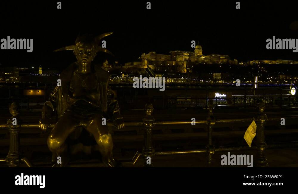 Princess statue Stock Videos & Footage - HD and 4K Video Clips - Alamy