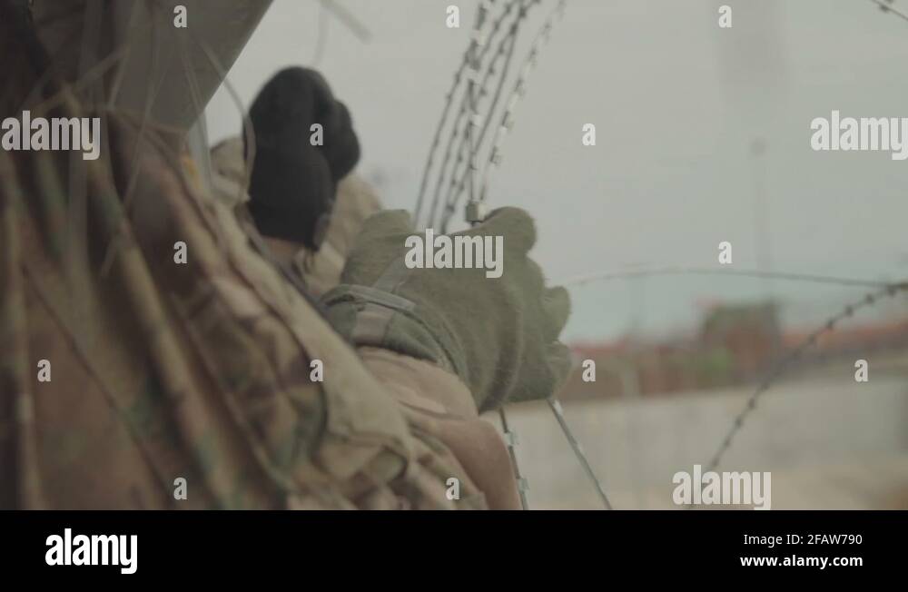 Army Engineers Laying Concertina Wire at U.S. Entry Point Hidalgo ...