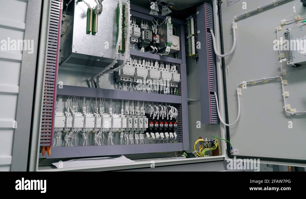 Electrical relays Stock Videos & Footage - HD and 4K Video Clips - Alamy