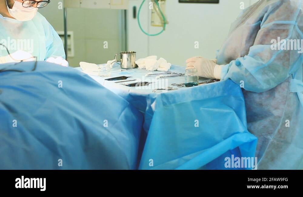 Operating room table Stock Videos & Footage - HD and 4K Video Clips - Alamy